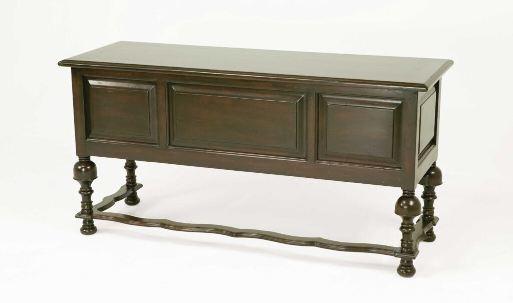 2048 DESK WITH TWO PEDESTALS - Bausman & Company